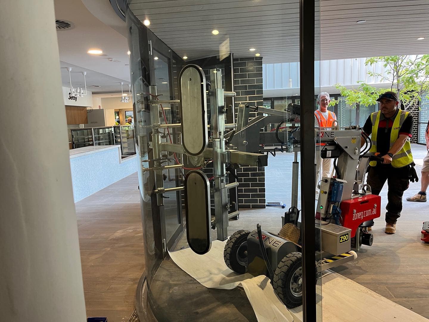 Smartlift Glass Lifter & Curved Glass Attachment - Zone Group